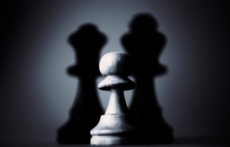 ECF Online Home - English Chess Online - Play in regular ECF Online Events